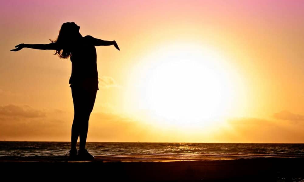 5 Beneficios de tomar el sol - Noticias en Salud